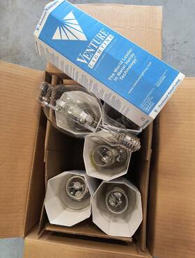 VENTURE LIGHTING MP575W Light Bulb